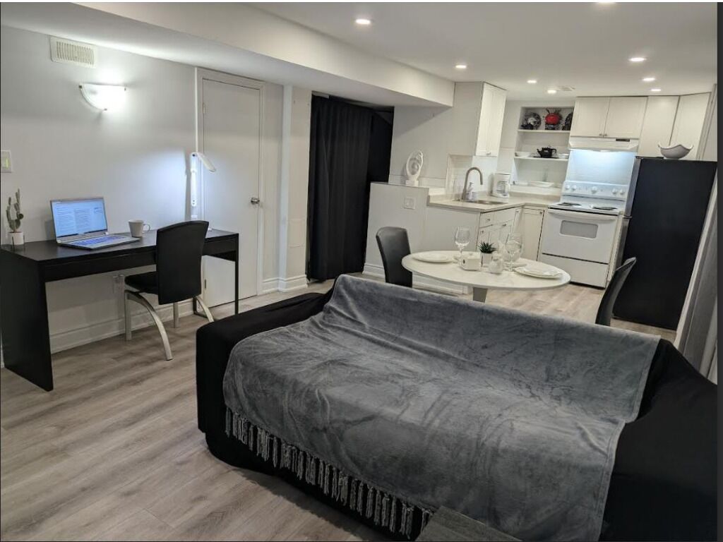Private 1br Apartment In Residential North York. - Vaughan