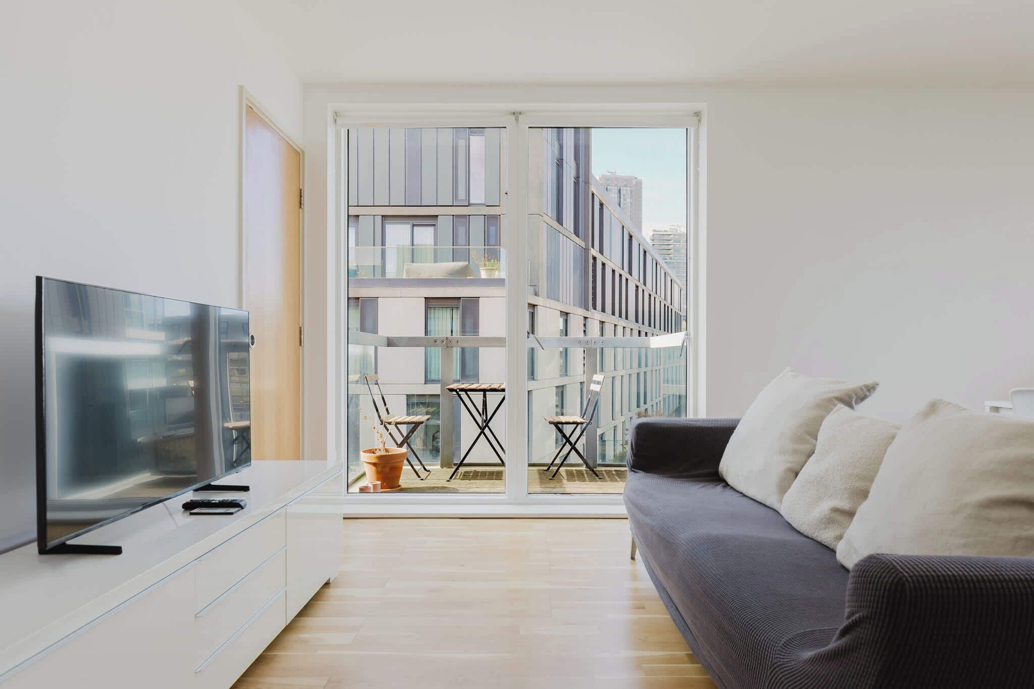 Bright 1bd Flat W Balcony By Old Street Station - London