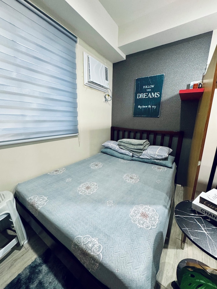 Cozy Studio Near Mactan Airport Cebu - Mandaue | Stayz