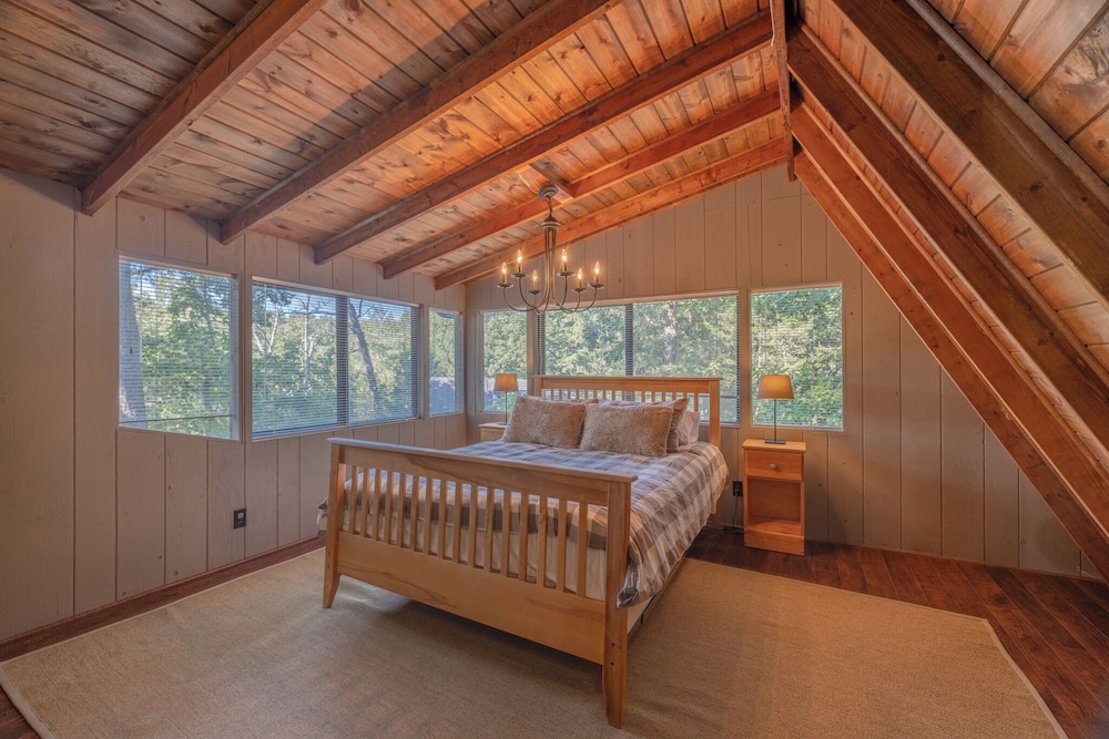Turnberry Lakefront Getaway by Innsbrook Vacations! - Innsbrook | Vrbo