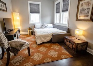 The Chocolate Suite - Walkable And Peaceful 2 Bedroom Home Reviews ...