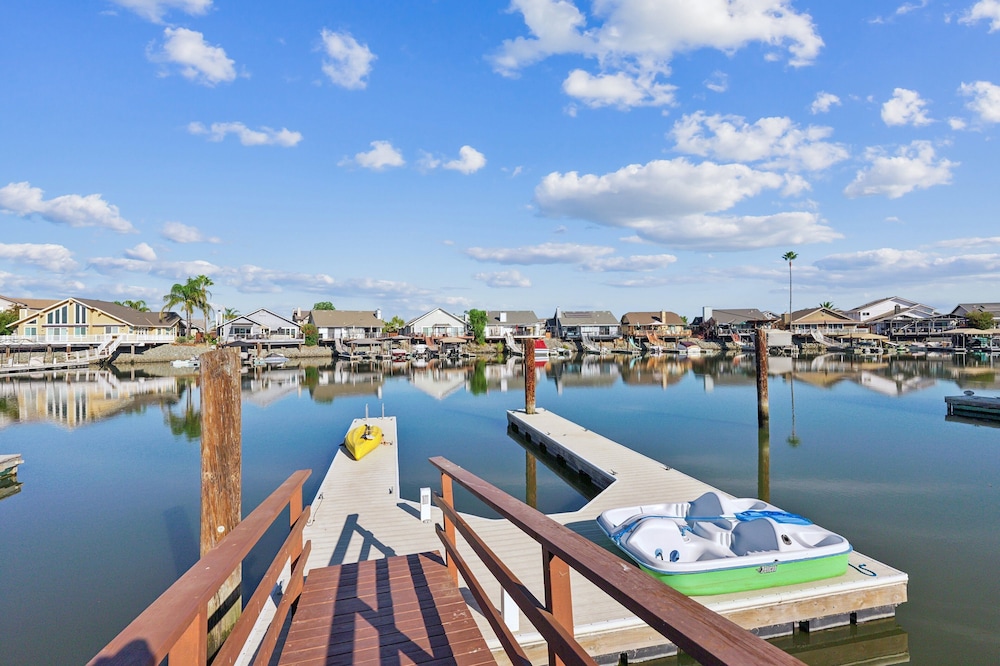 Waterfront Escape With Private Dock 3 Bedroom Home - Discovery Bay, CA