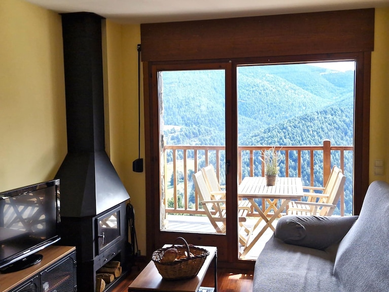 Apartment 2 Rooms Fireplace, Views & Very Close To Slopes - Alp
