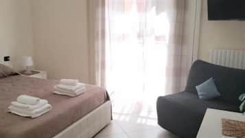 Quarto, várias camas | Quartos insonorizados, Wi-fi grátis