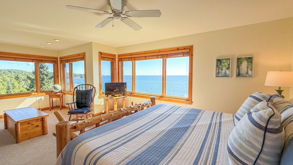 Windsong 608 - Lake Superior - Beaver Bay, MN - Beaver Bay | Vrbo