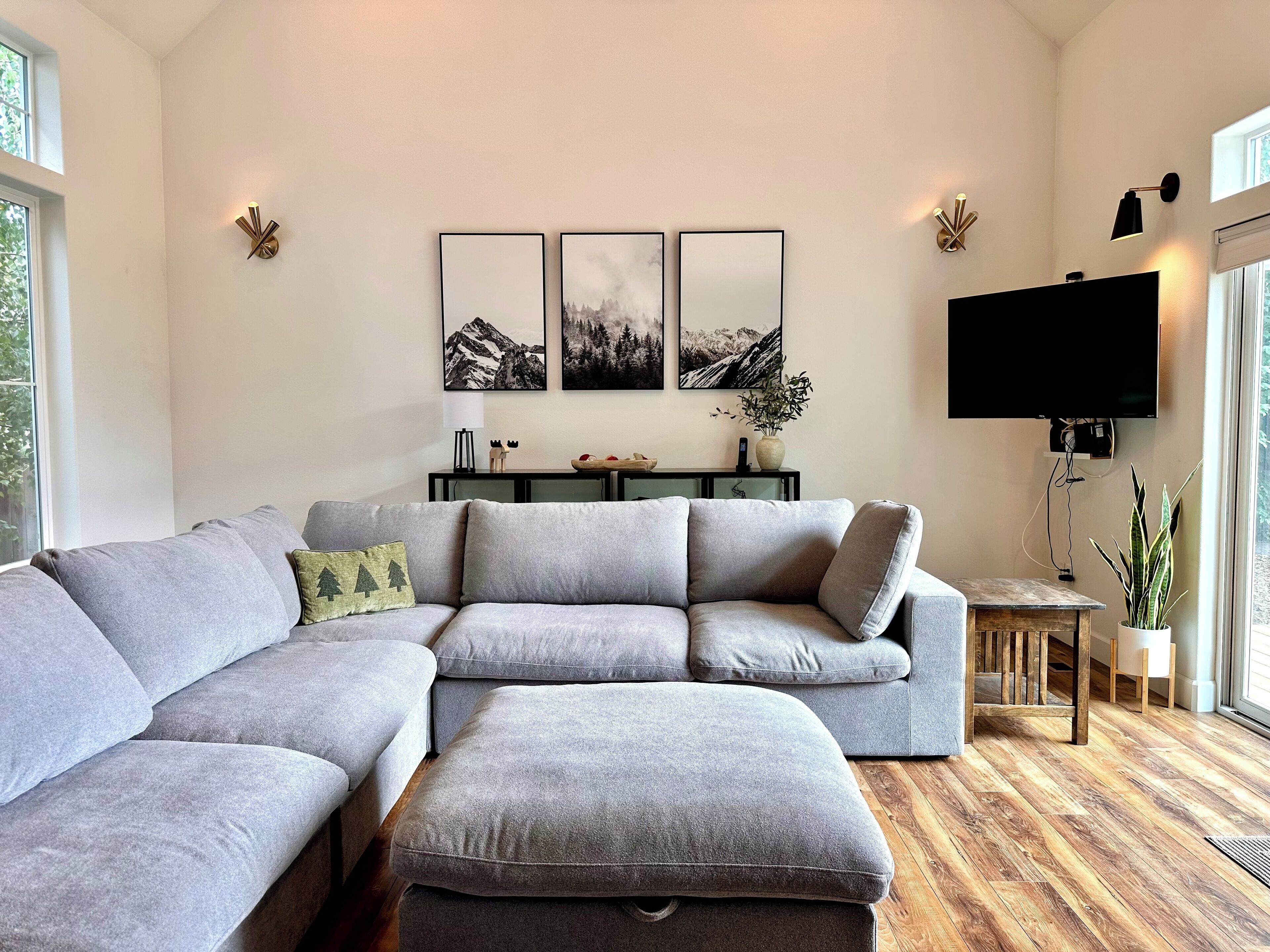 Leweber Haus | Modern Comfort | Hot Tub | Mt Views - Leavenworth, WA