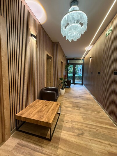 Velvet Hostel Business