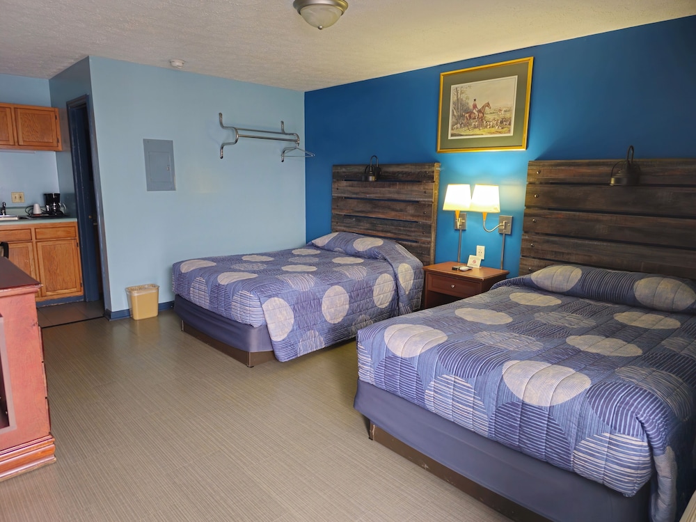 Travelers Inn And Suites - Paducah, KY