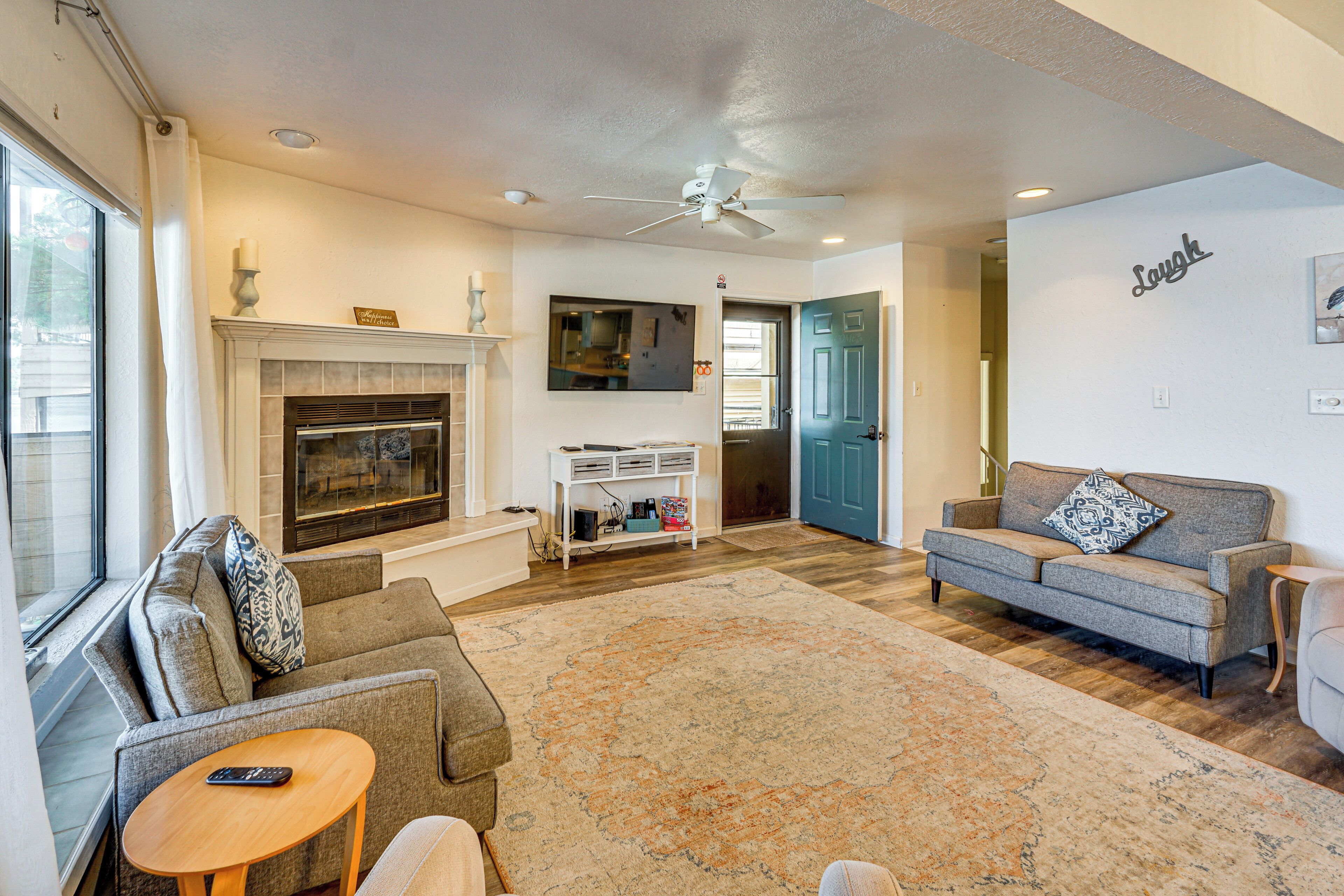 Boat Slip & Pool Access At Lake Ozark Condo! - Lake Ozark, MO