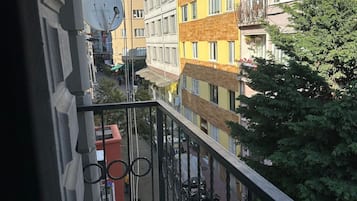 Suite-Estúdio Deluxe, varanda, Vista para a cidade | Vista para a rua