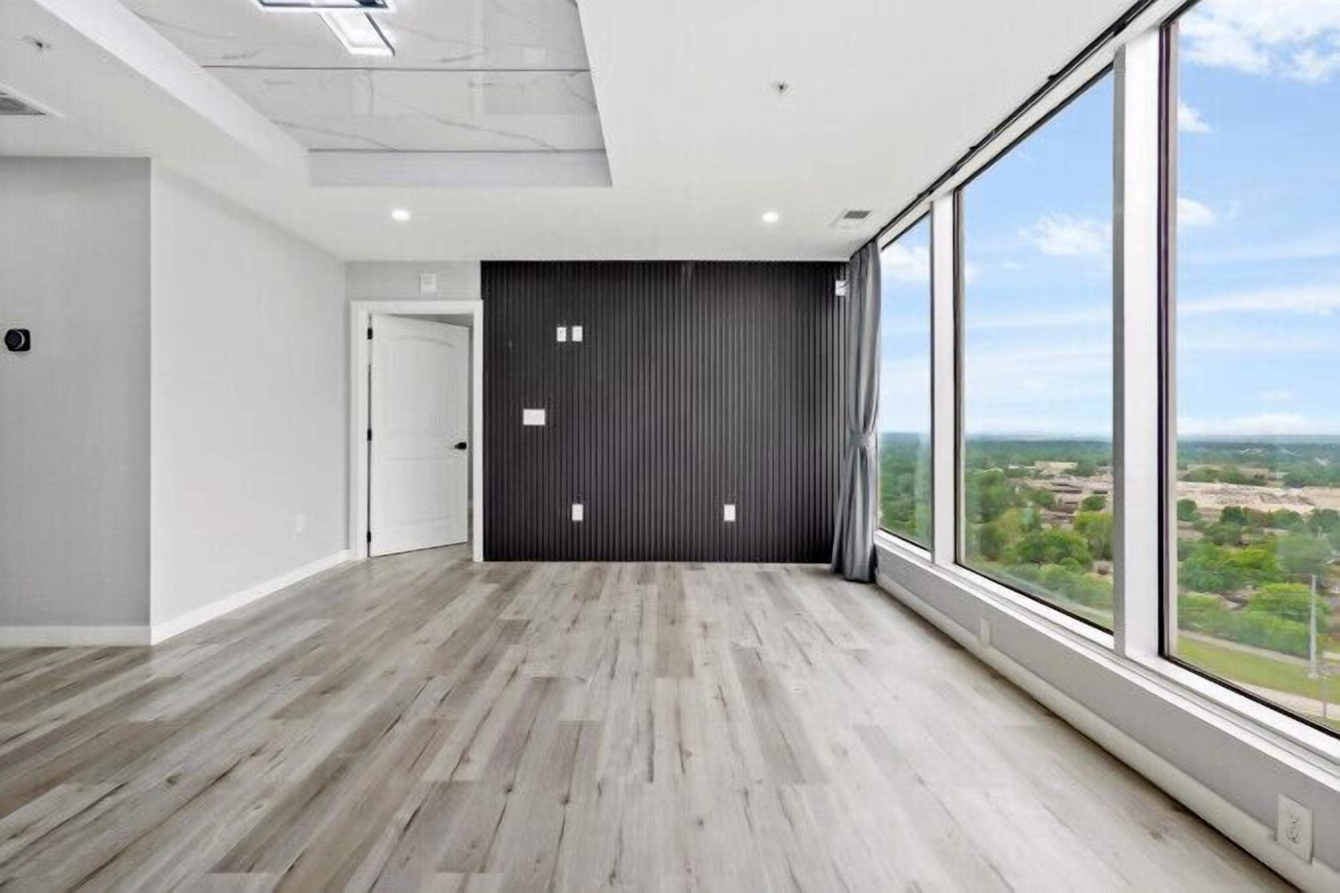 Penthouse de Luxo | Sala de estar | Televisor de 50 polegadas com canais digitais, serviços de streaming 