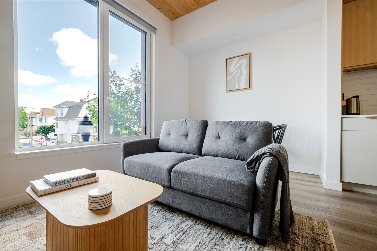 Blueground | East Somerville, Rooftop, Nr Prospect Park - Massachusetts