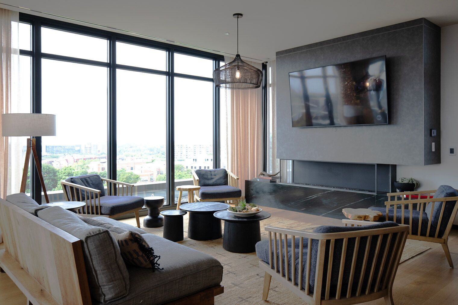 Blueground | West Loop, Pool, Nr Skinner Park - Chicago, IL