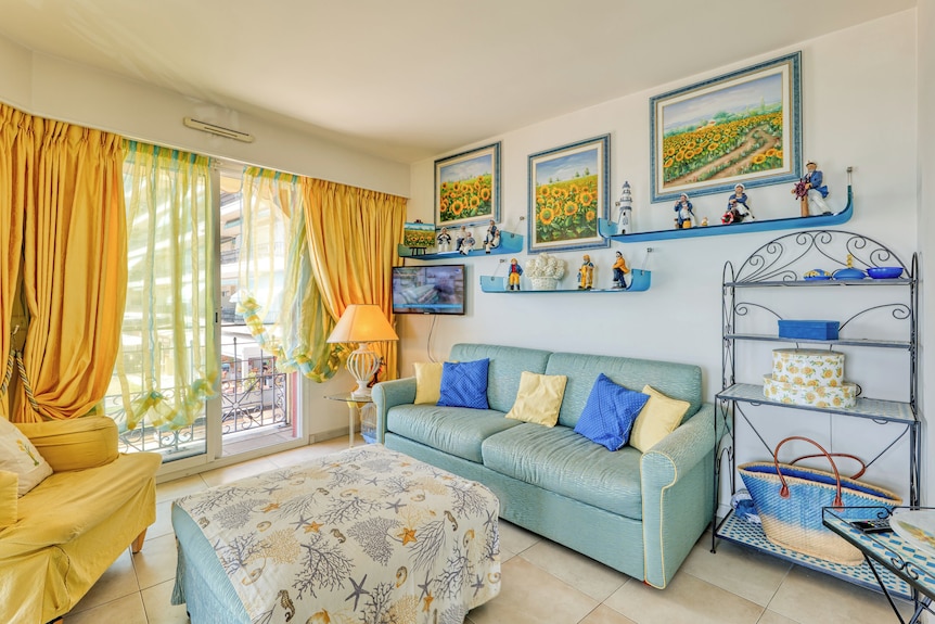 Victoria Beach Sea View, Menton, France - Plages de Menton