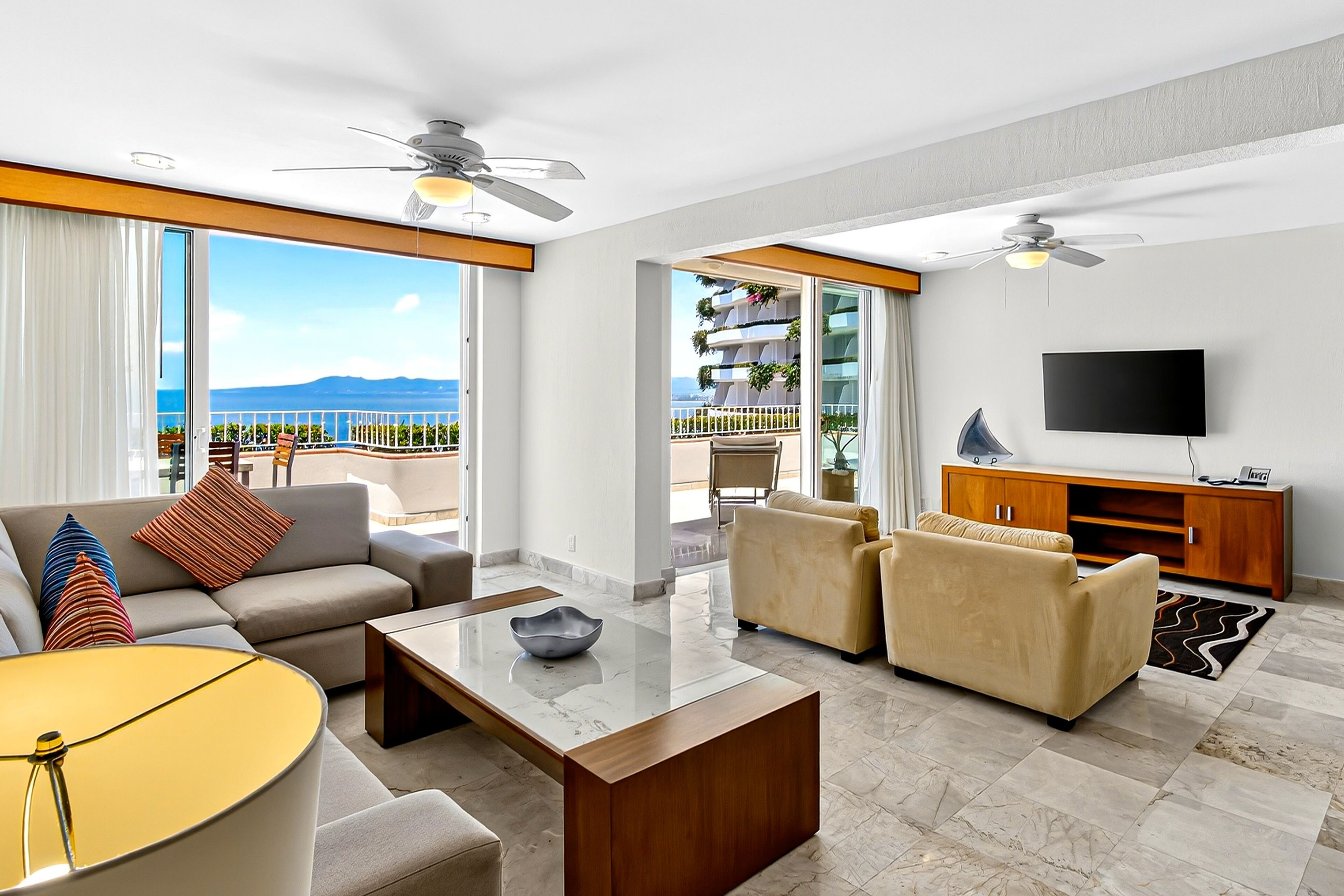 Upscale Coastal Suite With Private Terrace, Ocean Views, Pool & Hot Tub - Puerto Vallarta