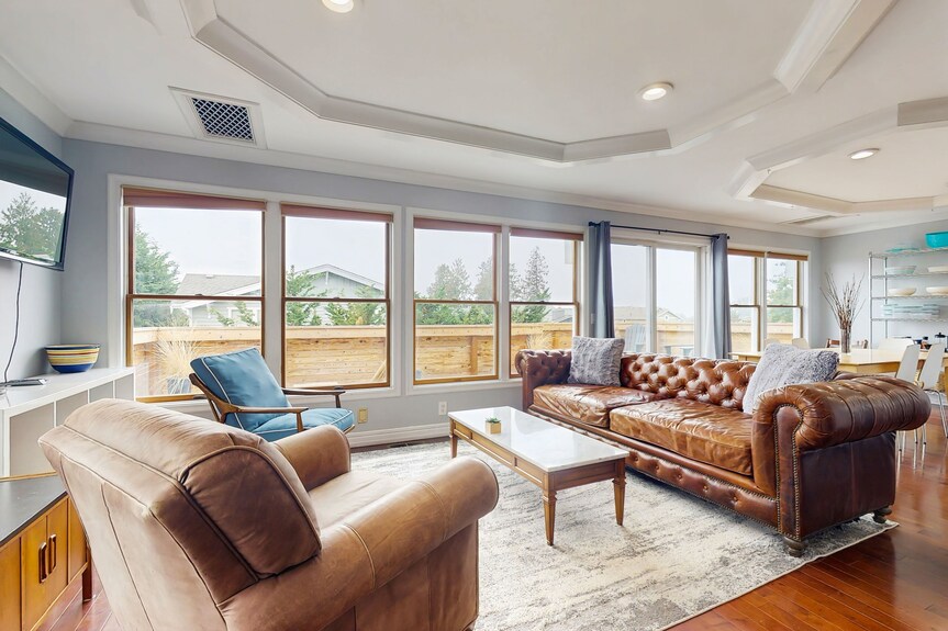 Charming Home With Expansive Views, Dog-friendly, Large Yard With Yard Games - エドモンズ, WA