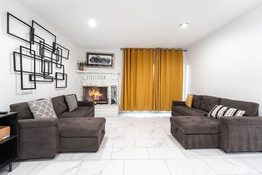Stylish Downtown Las Vegas Retreat-walk To Fremont St & Arts District! - Las Vegas, NV