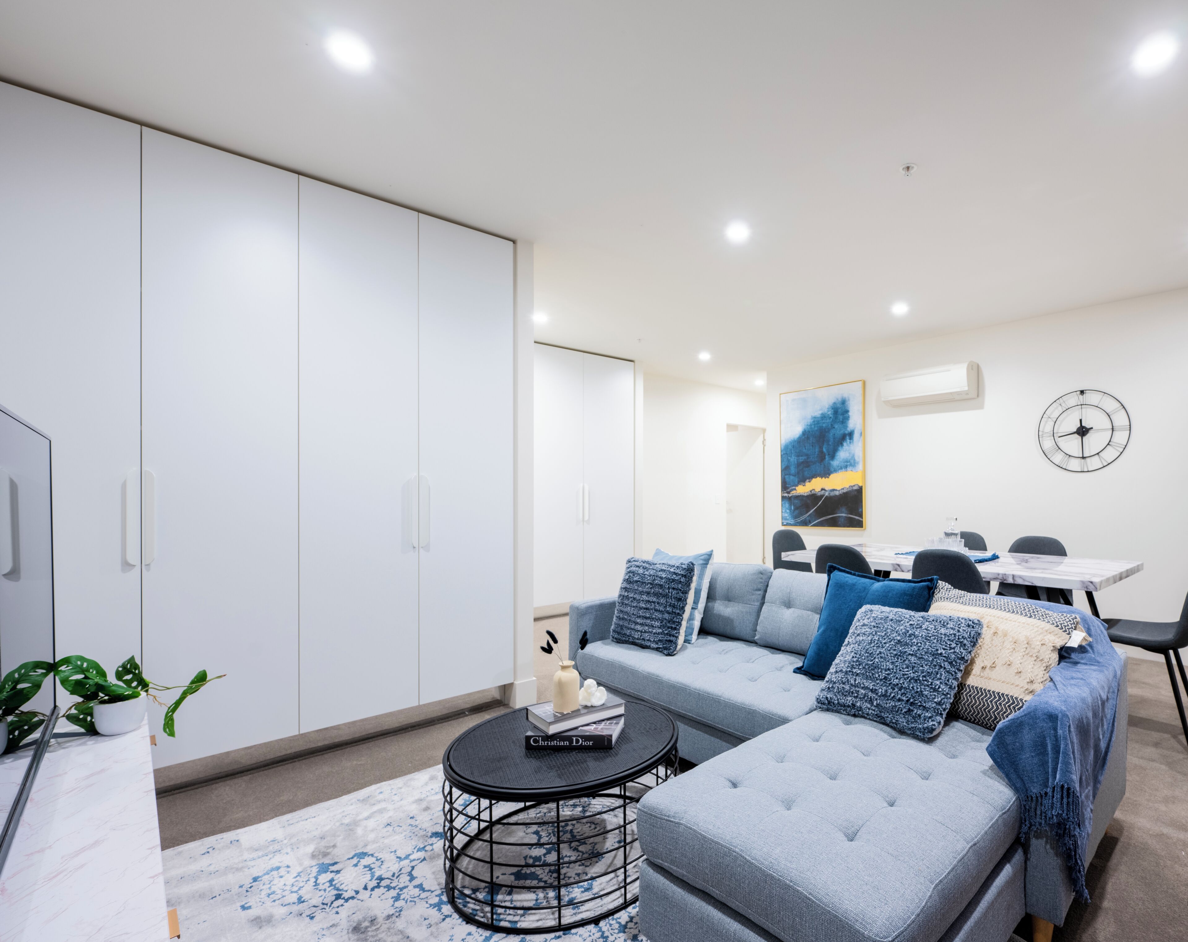 Msa Vision: 3-bed 2-bath Apartment With Balcony, City Views, Gym, Pool & Parking - Kensington