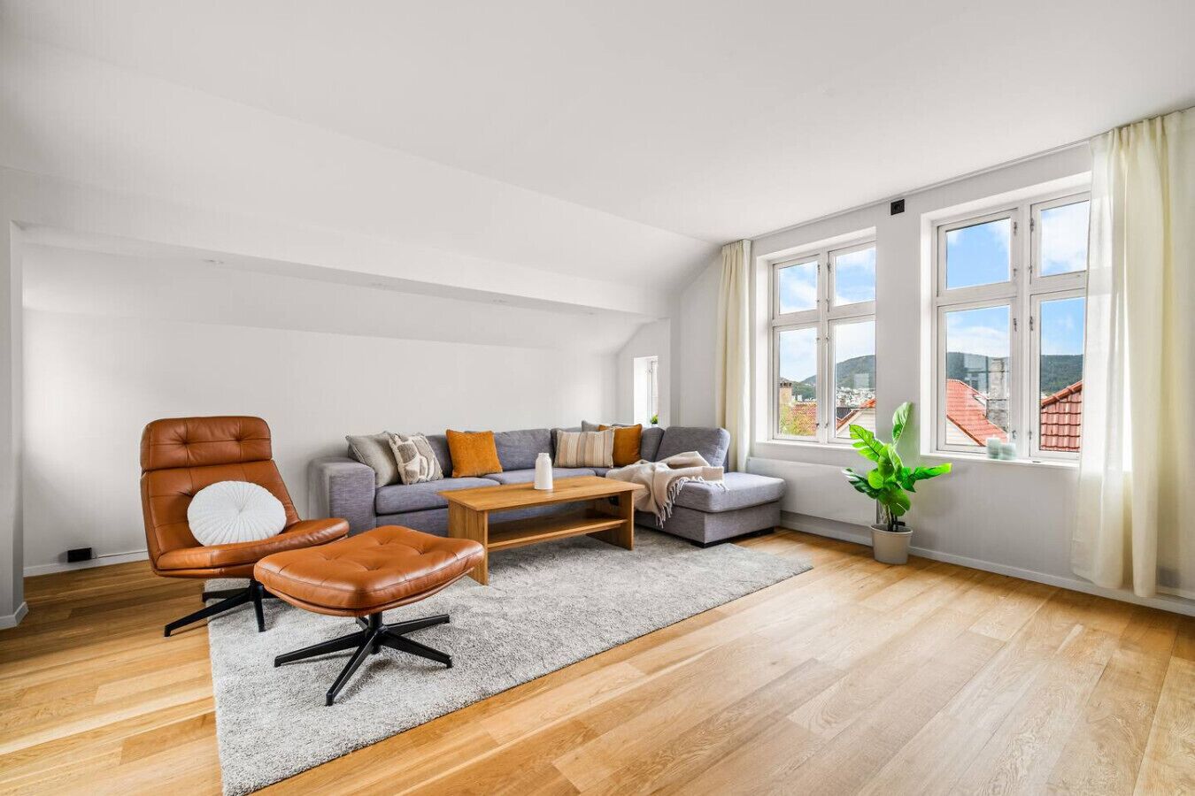 Spacious Gem In Old Town I New 2025 I 3 Bed 2 Bath - Bergen