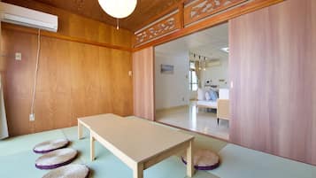 Apartamento | Cortinas blackout, ferros/tábuas de passar roupa, Wi-Fi de cortesia