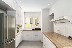 Villa, vista para o mar | Cozinha privada