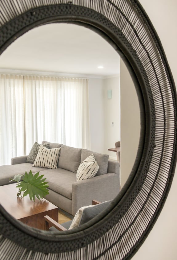 Experience Elegance And A Comfortable Stay In Our 3bedrooms Apartment. - Victoria Falls