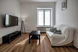 Apartamento Clássico | Sala | Smart TV