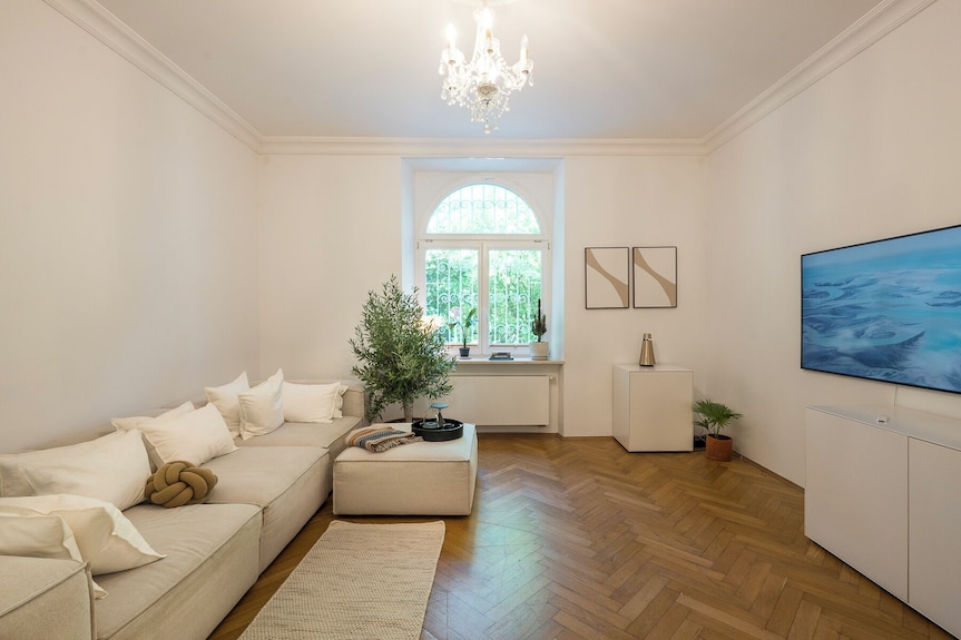 Family Destination, English Garden, Beer Garden, Wienerplatz - Ismaning