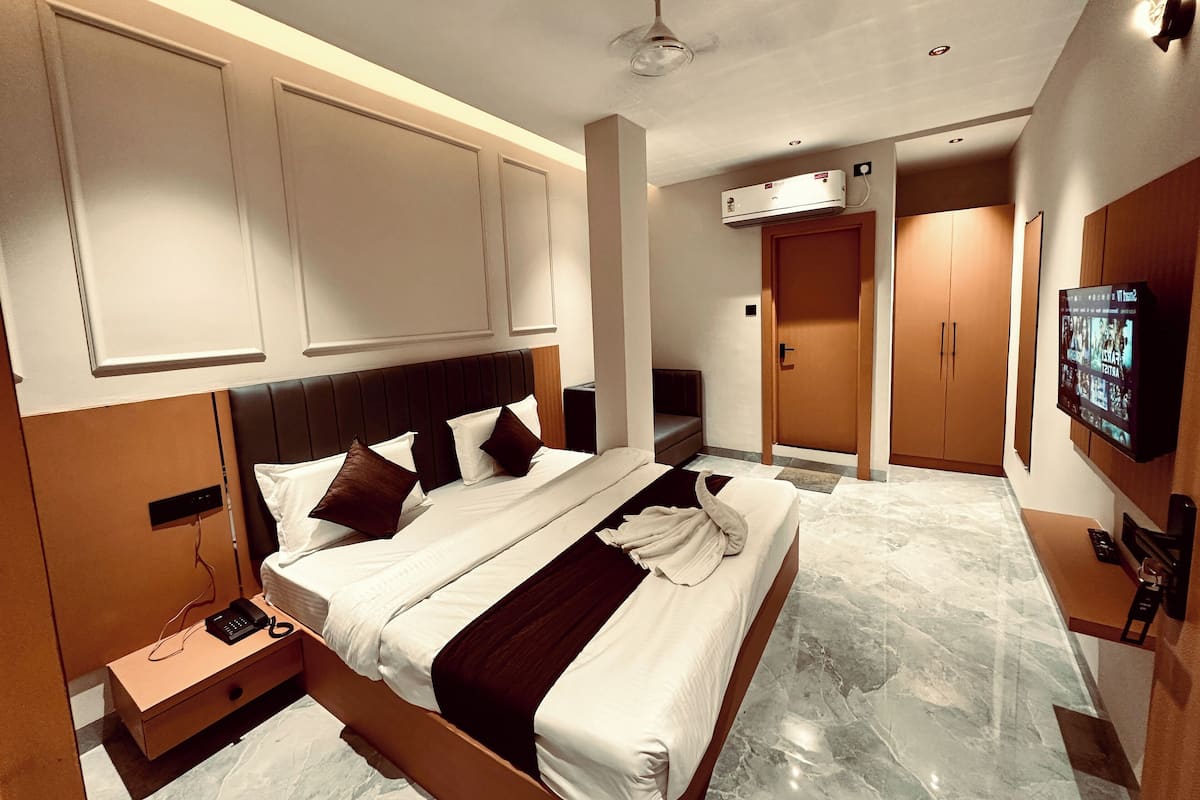 Quarto Duplo Deluxe | Secretária, Wi-fi grátis, roupa de cama fornecida