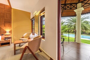 Quarto Deluxe, vista para a piscina | Wi-fi grátis 