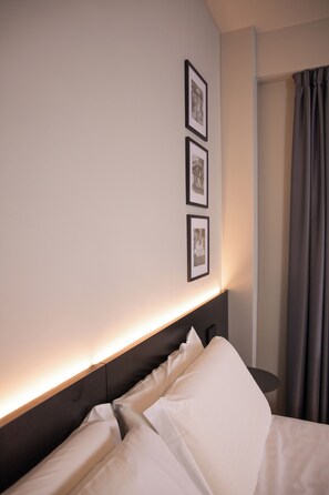 Quarto Duplo Deluxe, Vista para a cidade | Secretária, Wi-fi grátis 