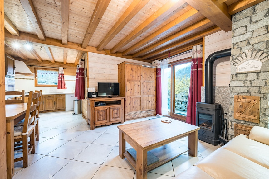 Chalet 'La Petite Maison' Avec Vue Sur La Montagne Et Terrasse Privée - Méribel