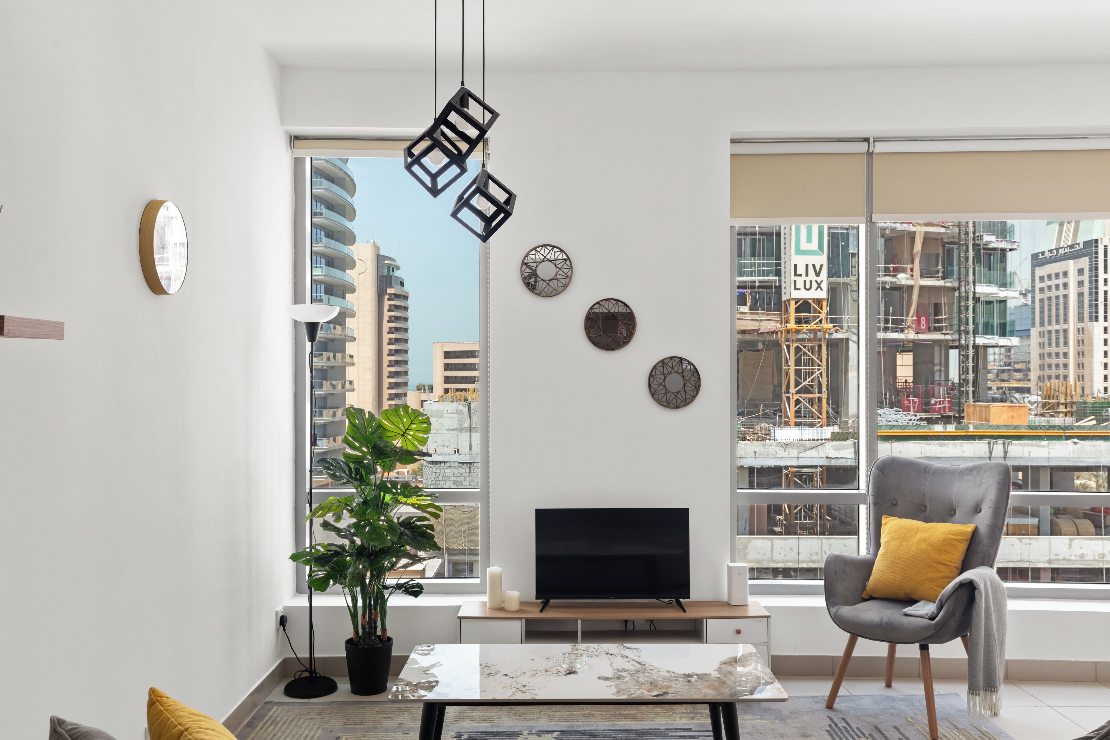 Apartamento clássico, vista para o pátio | Individualmente decorados, individualmente mobiliados, escrivaninha