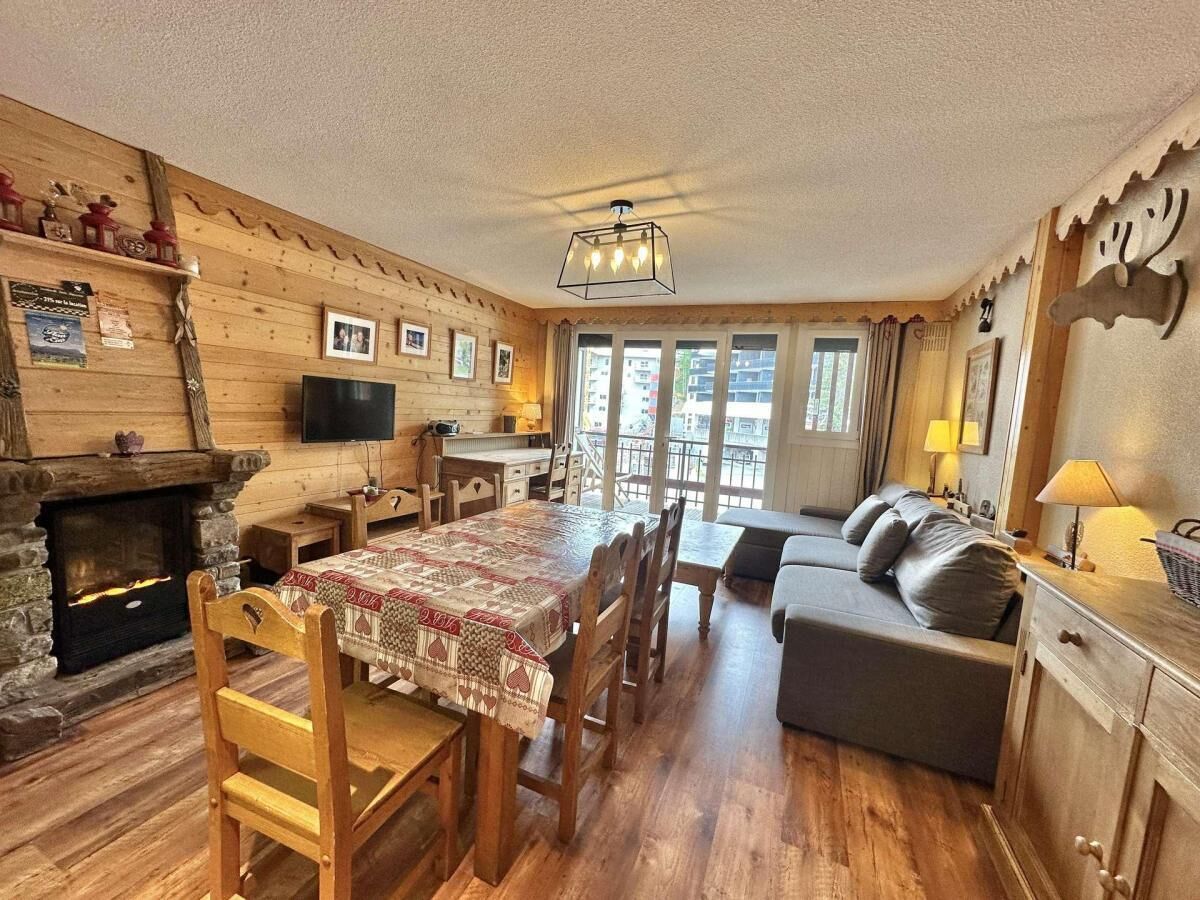 1er éTage, Balcon, Cheminée Ou Poêle à Bois, Télévision, Casier à Ski, 76m², Vars - Vars