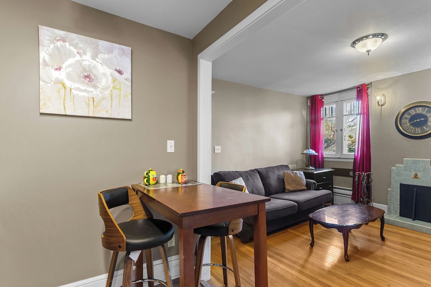 Midstream Manor 1br Parking Wifi - Paradise