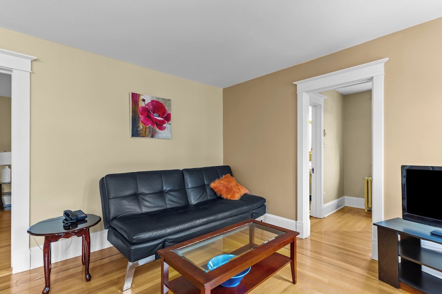 Midstream Executive 2br Wi-fi Parking - Newfoundland and Labrador