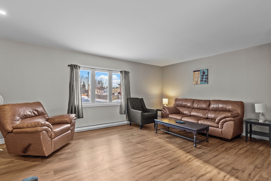 Spacious 3br Wifi W/d Parking - Paradise