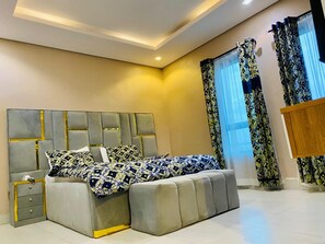 Quarto Duplo Deluxe, vista para o pátio | Wi-fi grátis