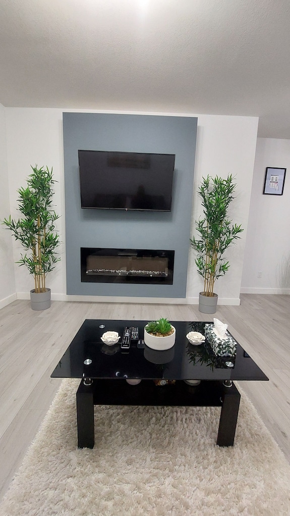 Kingsbury Oasis - Stony Plain