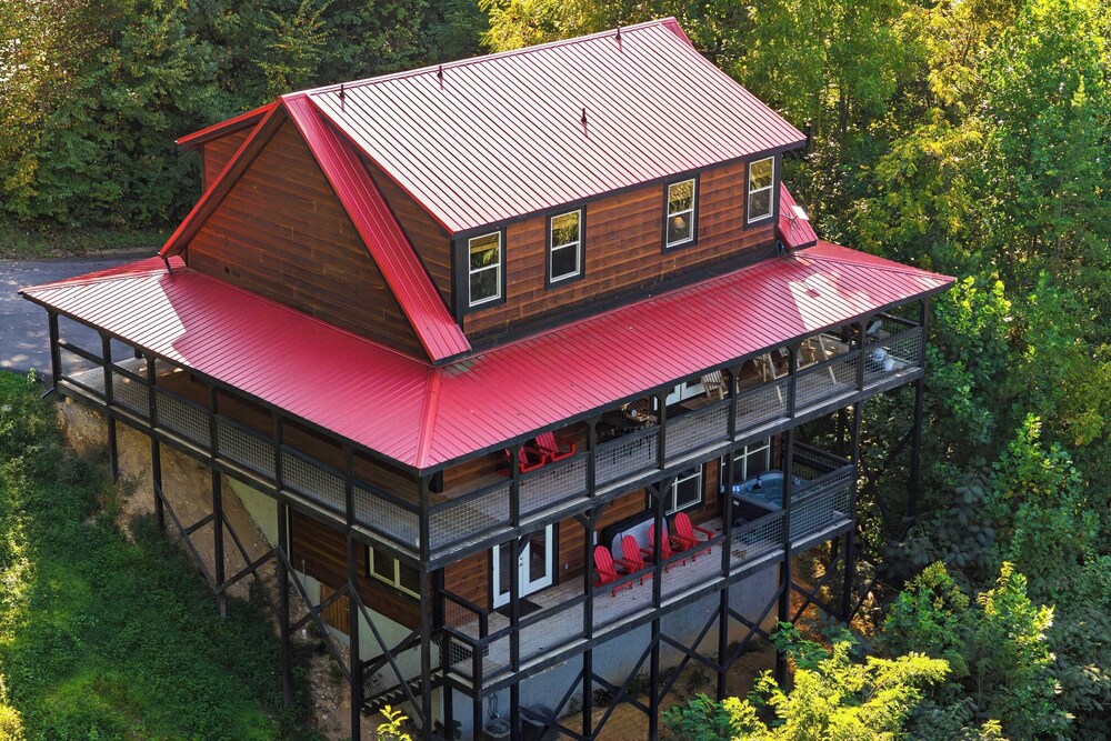 Indoor Pool, Theater, Hot Tub & Mountain Views Near Dollywood Crimson Crest By Avantstay - Townsend, TN