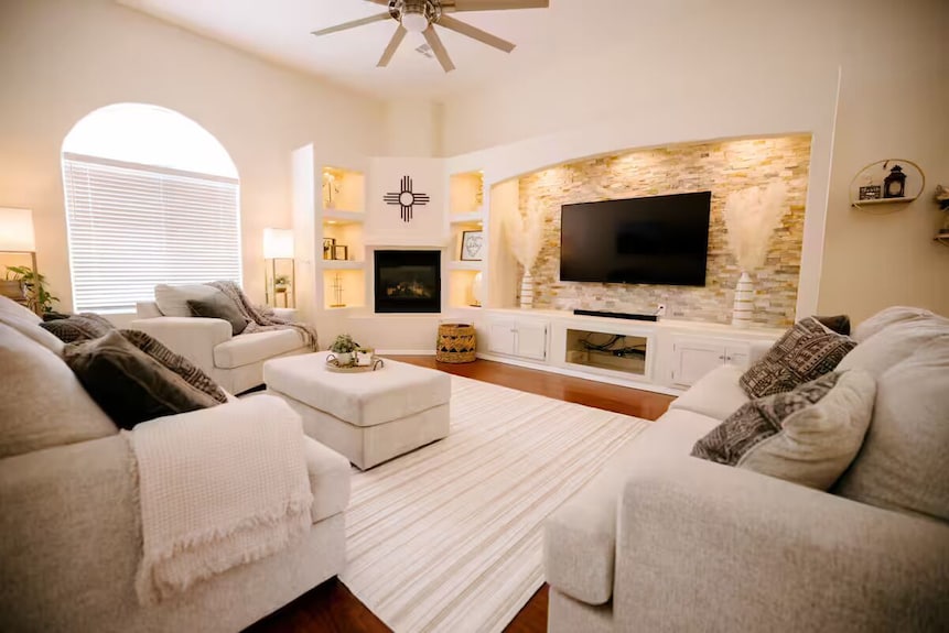 Spacious Mountain-view Home Near White Sands National Park - Leasburg Dam State Park, Radium Springs