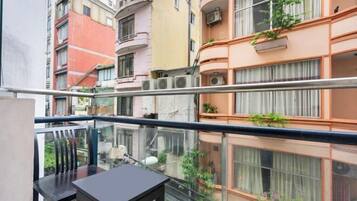 Quartos insonorizados, ferro/tábua de engomar