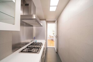 Apartamento Superior, 1 quarto, cozinha, Vista para a cidade | Cozinha privada