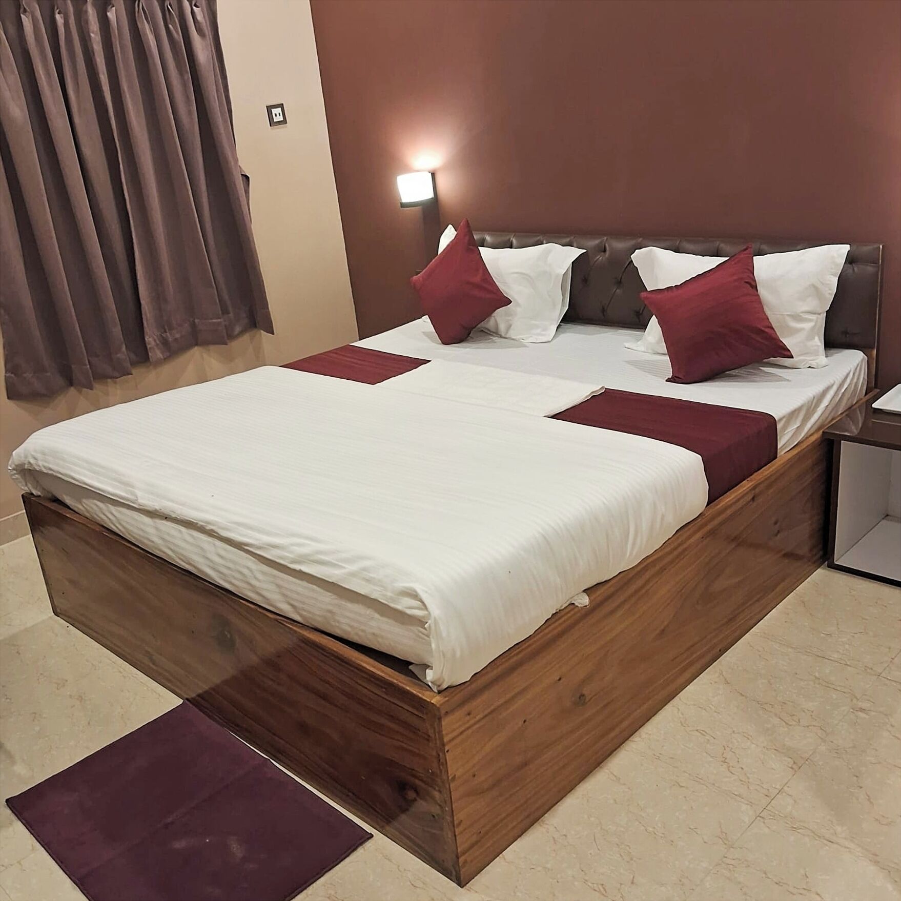 Roupas de cama antialérgicas, quartos à prova de som, Wi-Fi de cortesia