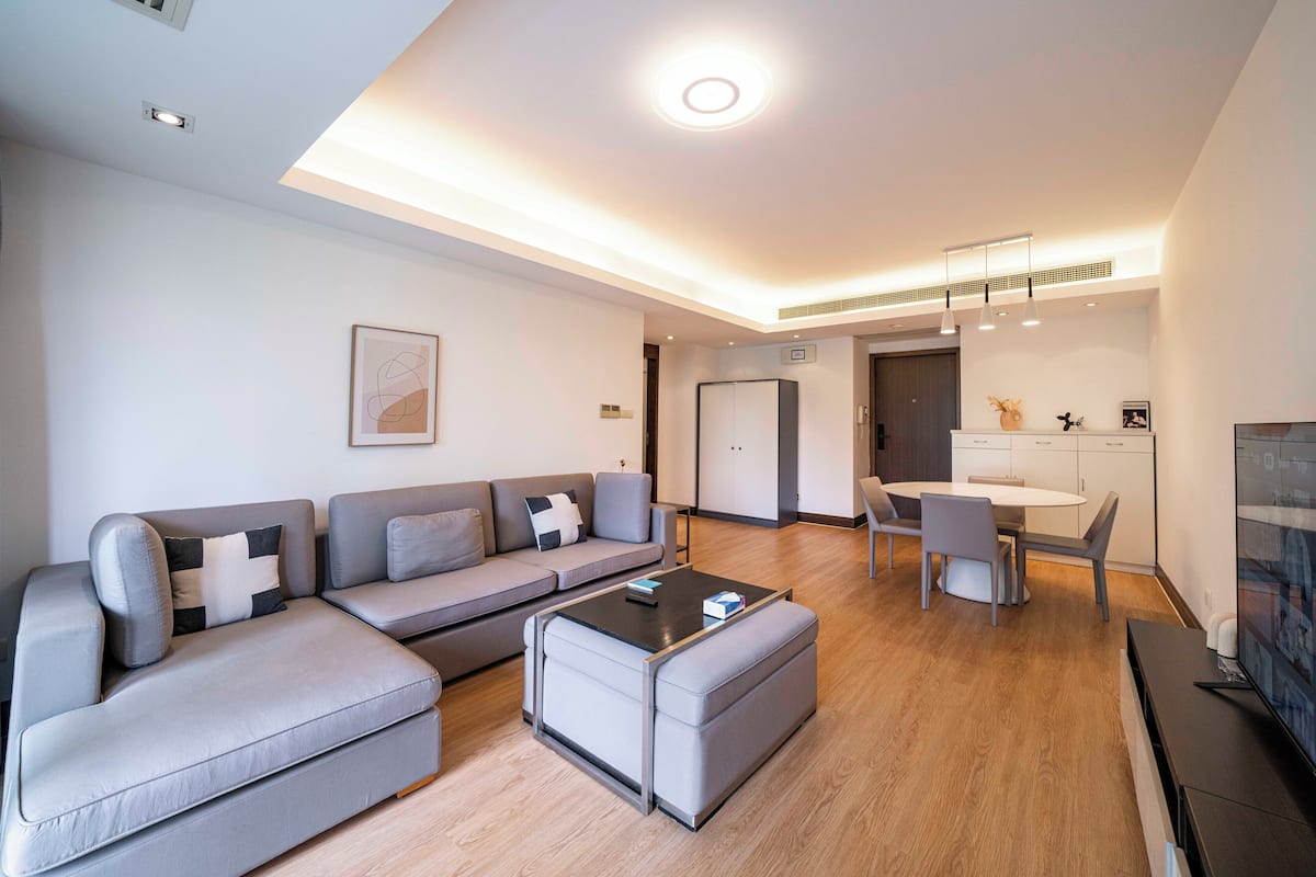 Apartamento Superior, 1 quarto, cozinha, Vista para a cidade | Sala | Smart TV