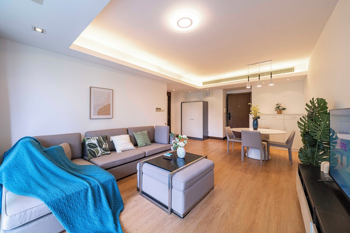 Apartamento Superior, 1 quarto, cozinha, Vista para a cidade | Sala | Smart TV