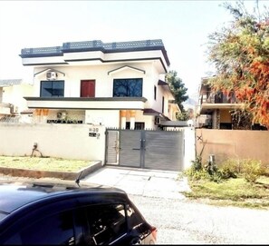 Fachada da propriedade