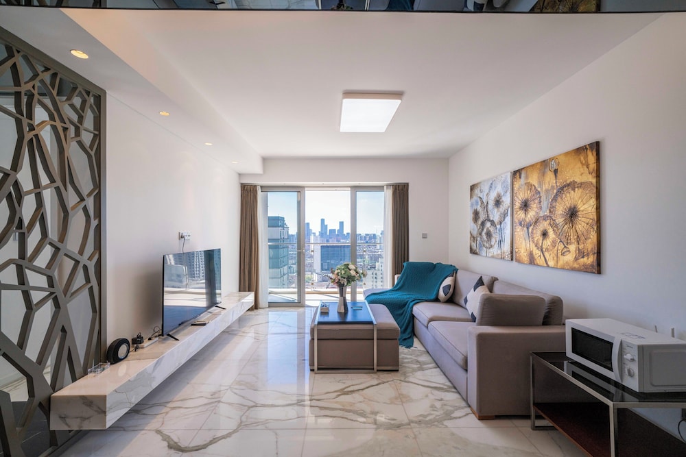 Tyms 2br 1ba Apt Xujiahui Metro - Shanghai