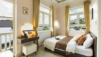 Ferro/tábua de engomar, Wi-fi grátis, roupa de cama fornecida