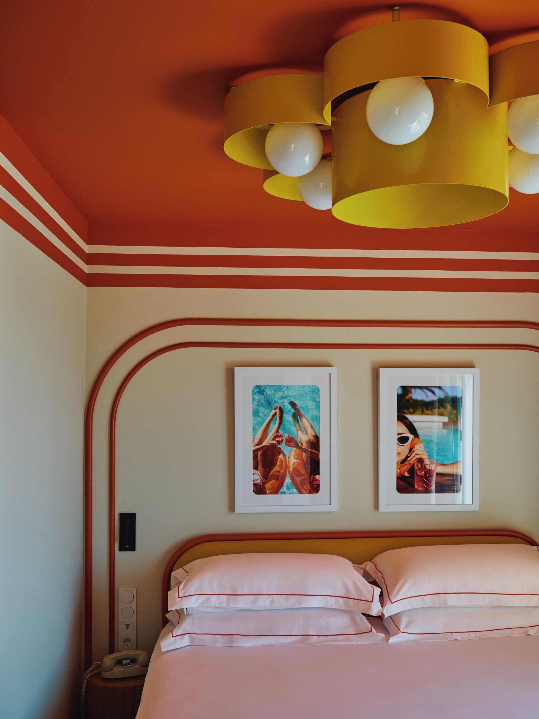 Cofre no quarto, cortinas/cortinados opacos, quartos insonorizados 